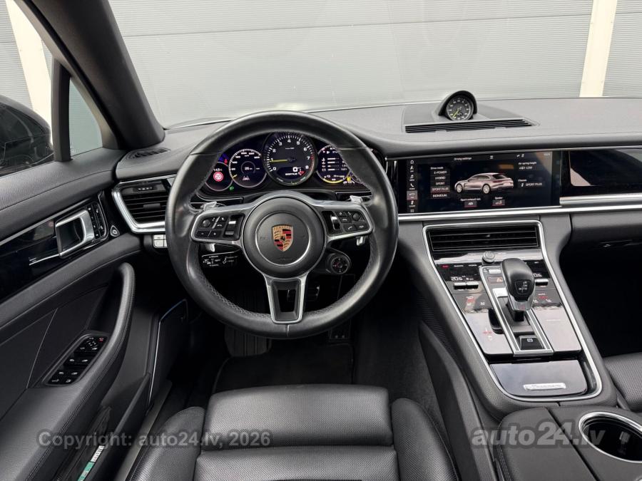 Pelēks Porsche Panamera 2018 Tallina, ar dzinēja tilpumu 2.90 L un nobraukumu 226 tūkst. km par 36900 €, foto 12 vietnē AUTOMOTO.COM.LV