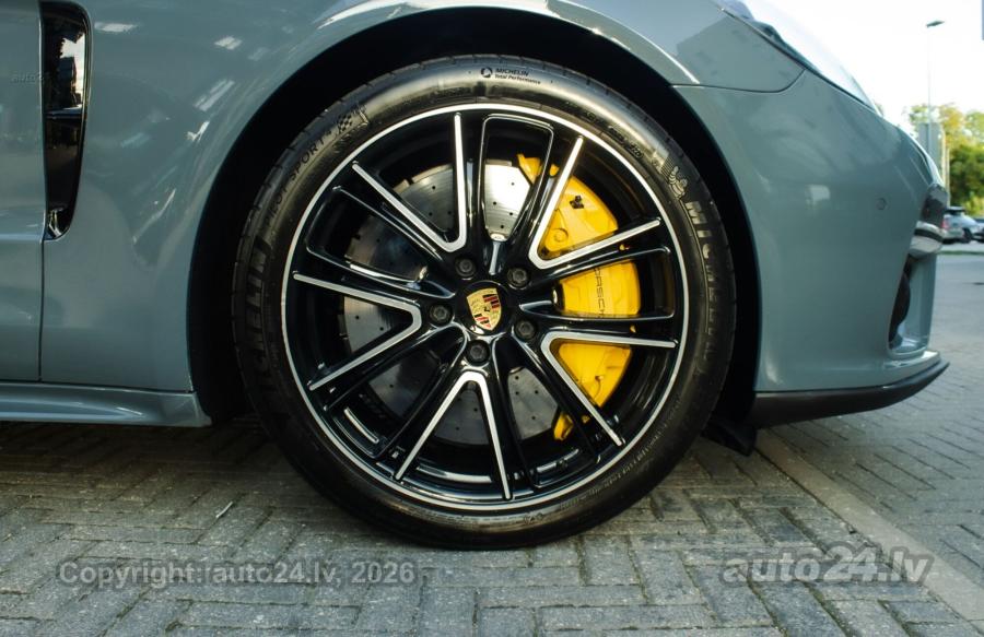 Pelēks Porsche Panamera 2018 Tallina, ar dzinēja tilpumu 4.00 L un nobraukumu 140 tūkst. km par 64900 €, foto 12 vietnē AUTOMOTO.COM.LV