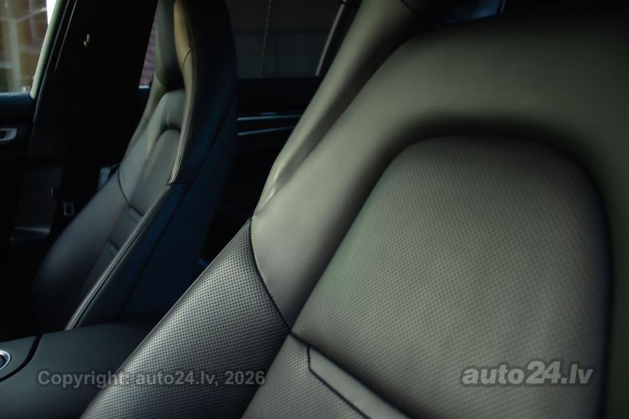 Pelēks Porsche Panamera 2018 Tallina, ar dzinēja tilpumu 4.00 L un nobraukumu 140 tūkst. km par 64900 €, foto 14 vietnē AUTOMOTO.COM.LV