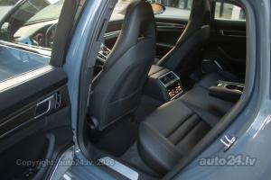 Grey Porsche Panamera 2018 in Tallinn, with an engine capacity of 4.00 L and mileage of 140 thousand km for 64900 €, photo 19 on AUTOMOTO.COM.LV