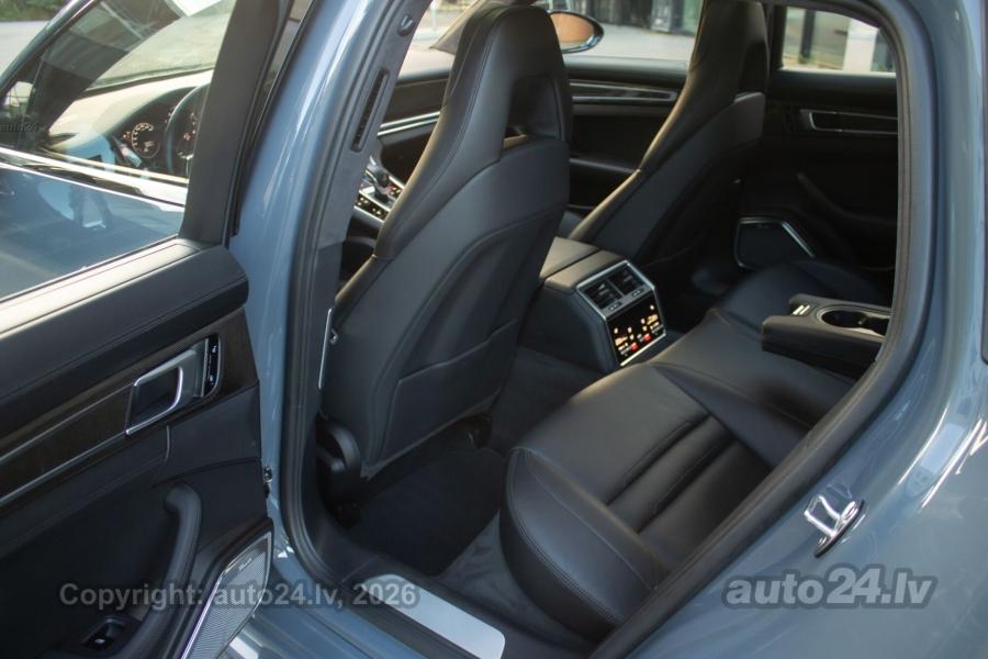 Grey Porsche Panamera 2018 in Tallinn, with an engine capacity of 4.00 L and mileage of 140 thousand km for 64900 €, photo 19 on AUTOMOTO.COM.LV
