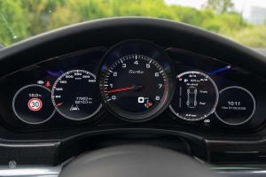 Серый Порше Панамера 2019 в Вильнюс, объемом двигателя 4.00 л и пробегом 78 тыс. км за 67950 €, фото 34 на AUTOMOTO.COM.LV