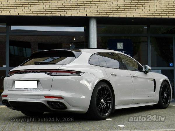 Grey Porsche Panamera 2021 in Tallinn, with an engine capacity of 2.90 L and mileage of 102 thousand km for 79400 €, photo 4 on AUTOMOTO.COM.LV