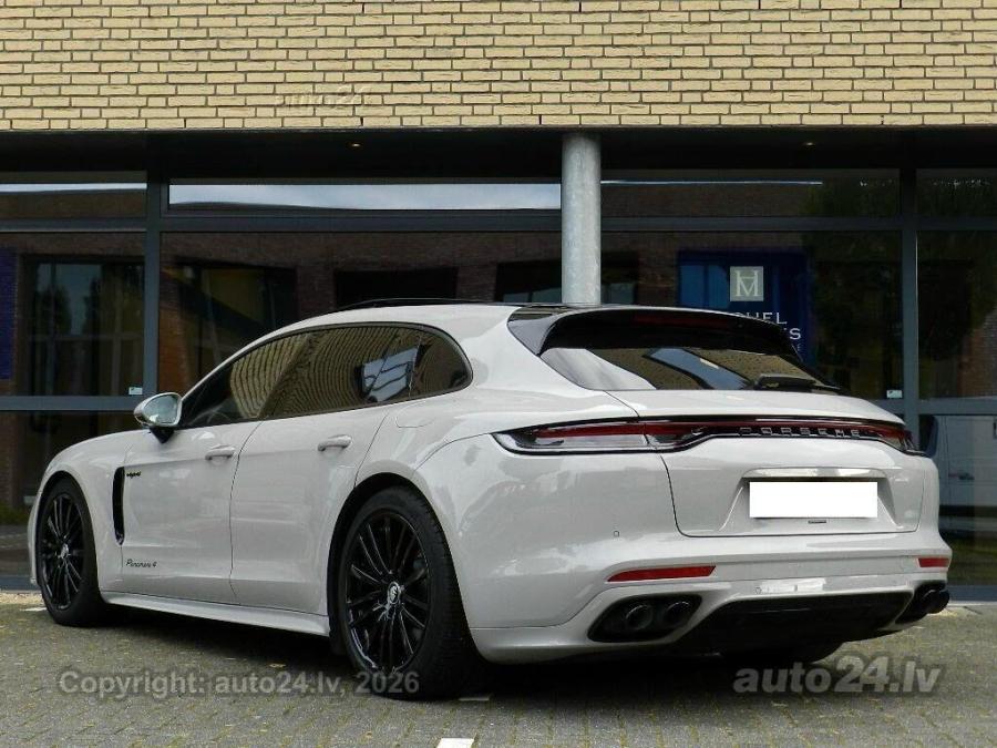 Grey Porsche Panamera 2021 in Tallinn, with an engine capacity of 2.90 L and mileage of 102 thousand km for 79400 €, photo 6 on AUTOMOTO.COM.LV