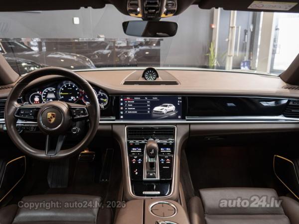 Grey Porsche Panamera 2021 in Tallinn, with an engine capacity of 2.90 L and mileage of 105 thousand km for 72900 €, photo 8 on AUTOMOTO.COM.LV