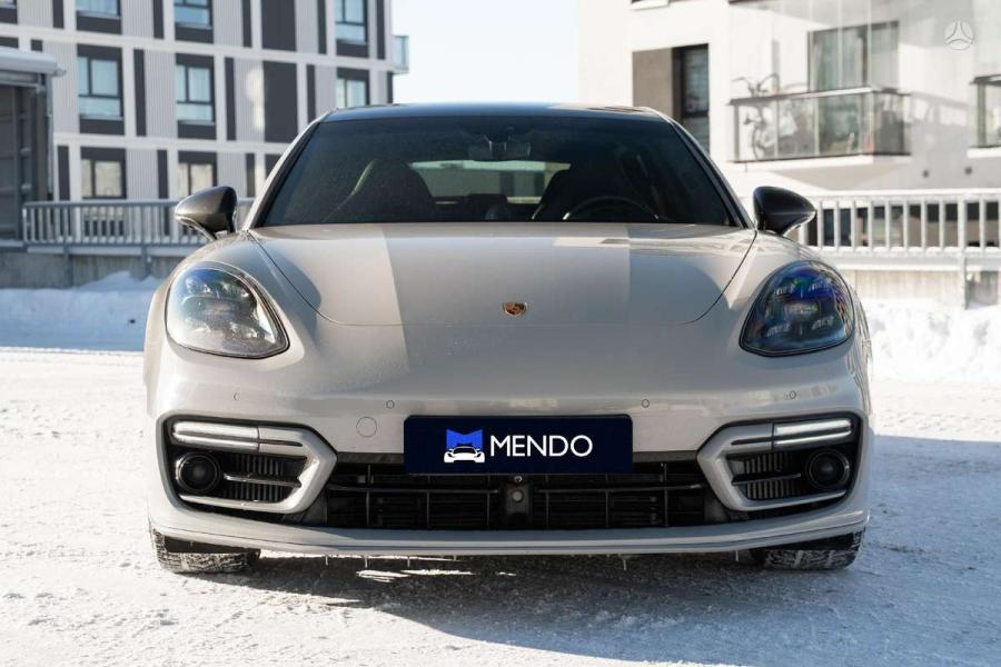 Grey Porsche Panamera 2022 in Vilnius, with an engine capacity of 4.00 L and mileage of 78 thousand km for 104990 €, photo 8 on AUTOMOTO.COM.LV