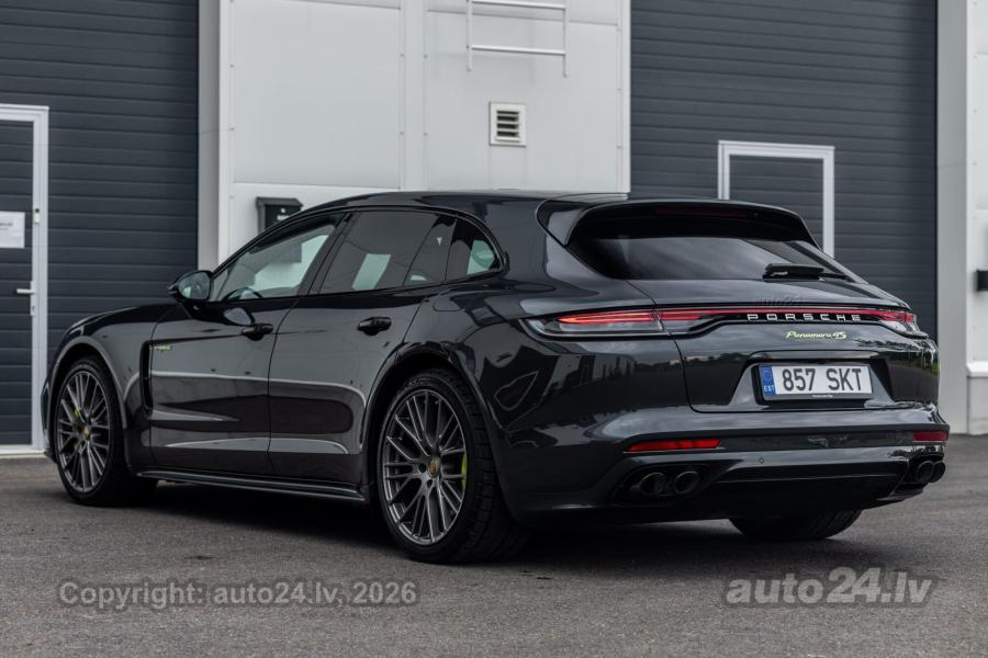 Pelēks Porsche Panamera 2024 Tallina, ar dzinēja tilpumu 2.90 L un nobraukumu 70 tūkst. km par 120000 €, foto 5 vietnē AUTOMOTO.COM.LV