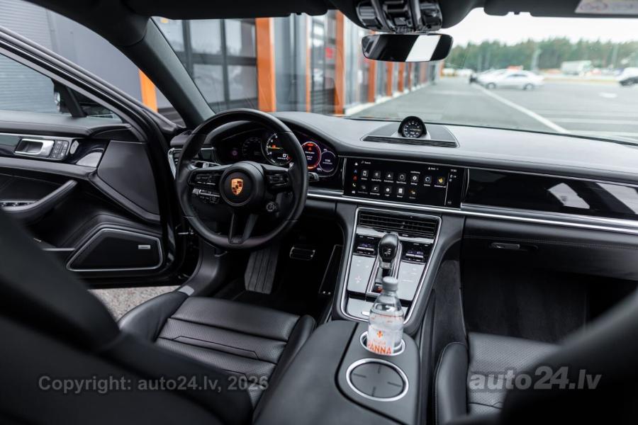Pelēks Porsche Panamera 2024 Tallina, ar dzinēja tilpumu 2.90 L un nobraukumu 70 tūkst. km par 120000 €, foto 21 vietnē AUTOMOTO.COM.LV