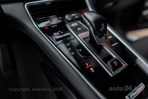 Pelēks Porsche Panamera 2024 Tallina, ar dzinēja tilpumu 2.90 L un nobraukumu 70 tūkst. km par 120000 €, foto 23 vietnē AUTOMOTO.COM.LV