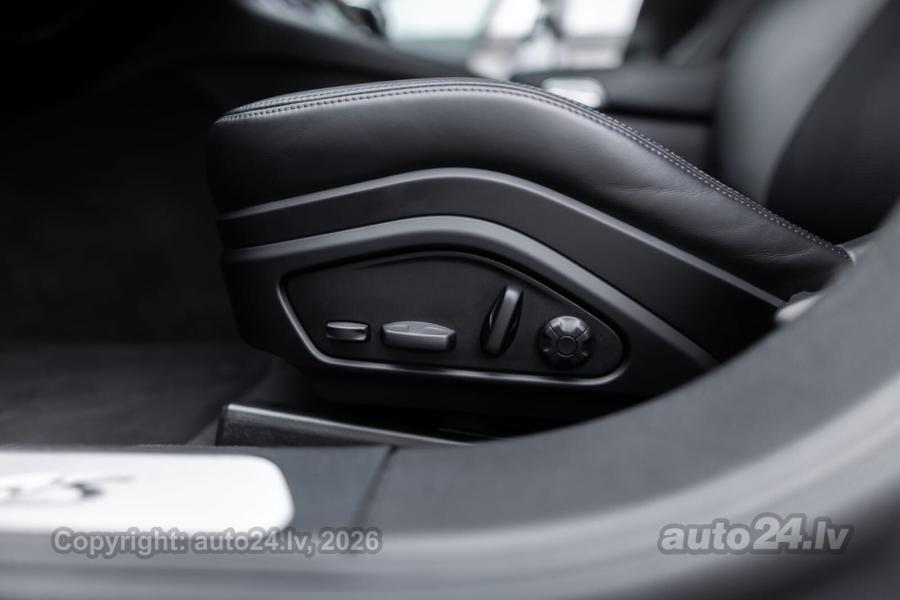 Pelēks Porsche Panamera 2024 Tallina, ar dzinēja tilpumu 2.90 L un nobraukumu 70 tūkst. km par 120000 €, foto 26 vietnē AUTOMOTO.COM.LV