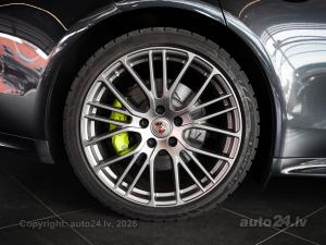 Grey Porsche Panamera 2024 in Tallinn, with an engine capacity of 2.90 L and mileage of 73 thousand km for 122900 €, photo 17 on AUTOMOTO.COM.LV