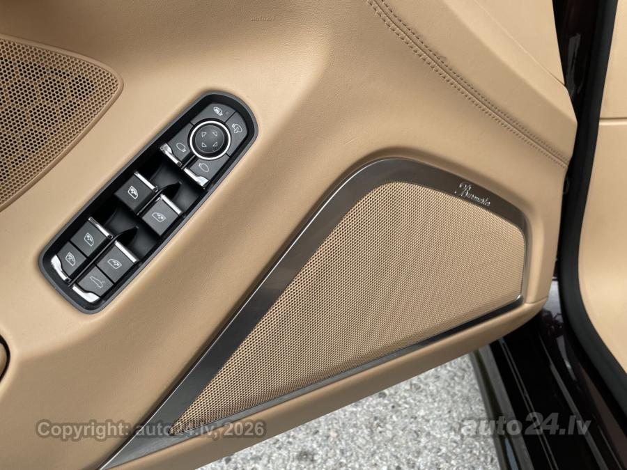 Porsche Panamera 2013 Tallina, ar dzinēja tilpumu 4.80 L un nobraukumu 212 tūkst. km par 25000 €, foto 13 vietnē AUTOMOTO.COM.LV