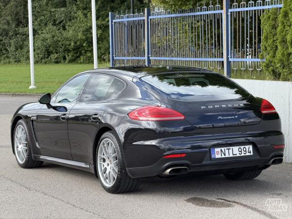 Porsche Panamera 2014 in Vilnius, with an engine capacity of 3.60 L and mileage of 176 thousand km for 20000 €, photo 2 on AUTOMOTO.COM.LV