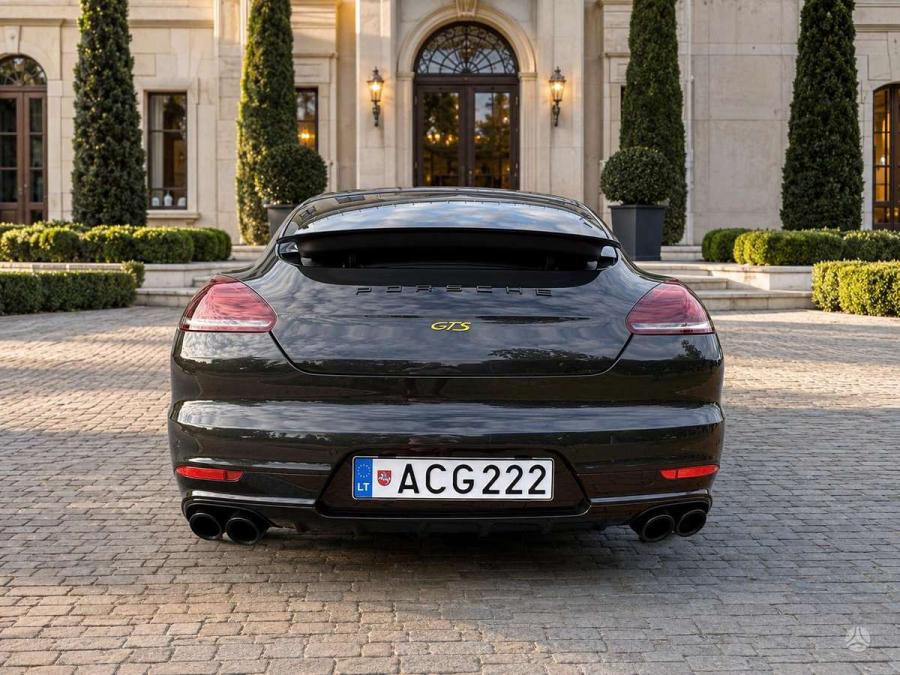 Porsche Panamera 2014 in Marijampole, with an engine capacity of 2.97 L and mileage of 159 thousand km for 27900 €, photo 14 on AUTOMOTO.COM.LV