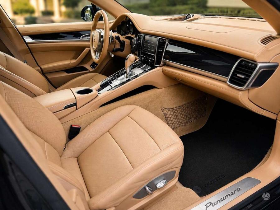 Porsche Panamera 2014 in Marijampole, with an engine capacity of 2.97 L and mileage of 159 thousand km for 27900 €, photo 16 on AUTOMOTO.COM.LV