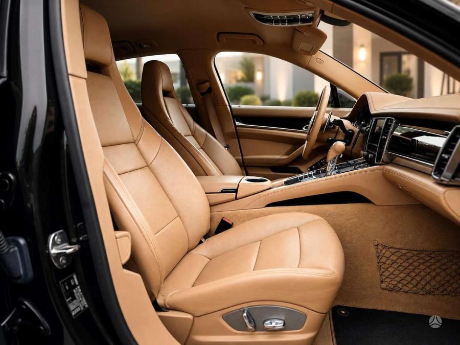 Porsche Panamera 2014 in Marijampole, with an engine capacity of 2.97 L and mileage of 159 thousand km for 27900 €, photo 17 on AUTOMOTO.COM.LV