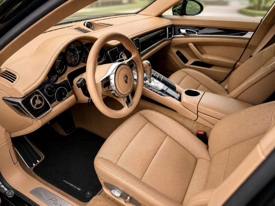 Porsche Panamera 2014 in Marijampole, with an engine capacity of 2.97 L and mileage of 159 thousand km for 27900 €, photo 23 on AUTOMOTO.COM.LV