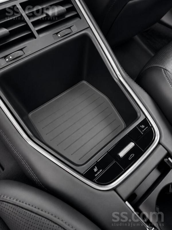 Porsche Panamera 2023 in Riga, with an engine capacity of 2.90 L and mileage of 55 thousand km for 87777 €, photo 9 on AUTOMOTO.COM.LV