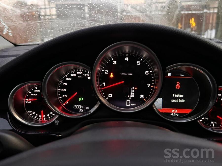 Sarkans Porsche Panamera 2013 Rīga, ar dzinēja tilpumu 3.60 L un nobraukumu 136 tūkst. km par 20000 €, foto 14 vietnē AUTOMOTO.COM.LV