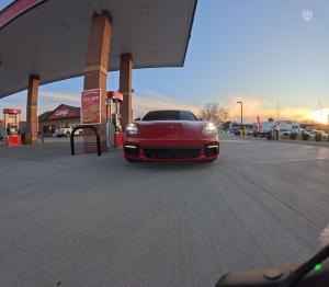 Red Porsche Panamera 2018 in Siauliai, with an engine capacity of 3.00 L and mileage of 225 thousand km for 32267 €, photo 10 on AUTOMOTO.COM.LV