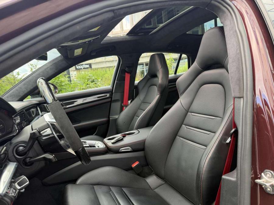 Sarkans Porsche Panamera 2021 Viļņa, ar dzinēja tilpumu 4.00 L un nobraukumu 37 tūkst. km par 62900 €, foto 14 vietnē AUTOMOTO.COM.LV
