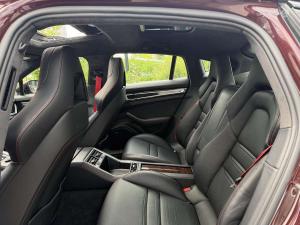Sarkans Porsche Panamera 2021 Viļņa, ar dzinēja tilpumu 4.00 L un nobraukumu 37 tūkst. km par 62900 €, foto 18 vietnē AUTOMOTO.COM.LV