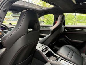 Sarkans Porsche Panamera 2021 Viļņa, ar dzinēja tilpumu 4.00 L un nobraukumu 37 tūkst. km par 62900 €, foto 19 vietnē AUTOMOTO.COM.LV