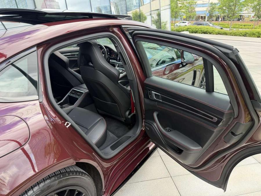 Sarkans Porsche Panamera 2021 Viļņa, ar dzinēja tilpumu 4.00 L un nobraukumu 37 tūkst. km par 62900 €, foto 20 vietnē AUTOMOTO.COM.LV
