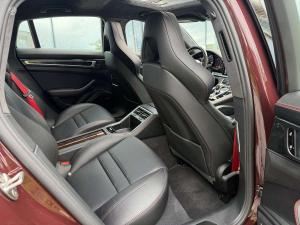 Sarkans Porsche Panamera 2021 Viļņa, ar dzinēja tilpumu 4.00 L un nobraukumu 37 tūkst. km par 62900 €, foto 21 vietnē AUTOMOTO.COM.LV