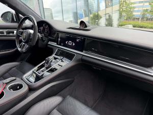 Sarkans Porsche Panamera 2021 Viļņa, ar dzinēja tilpumu 4.00 L un nobraukumu 37 tūkst. km par 62900 €, foto 26 vietnē AUTOMOTO.COM.LV