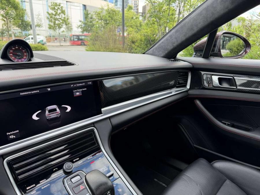 Sarkans Porsche Panamera 2021 Viļņa, ar dzinēja tilpumu 4.00 L un nobraukumu 37 tūkst. km par 62900 €, foto 31 vietnē AUTOMOTO.COM.LV