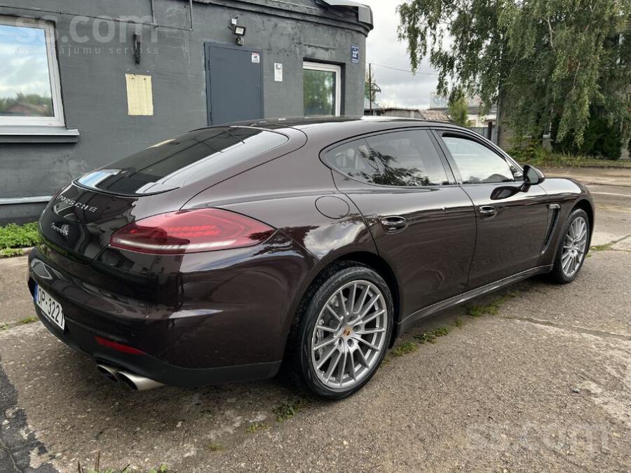 Sarkans Porsche Panamera 2013 Rīga, ar dzinēja tilpumu 3.00 L un nobraukumu 178 tūkst. km par 26500 €, foto 3 vietnē AUTOMOTO.COM.LV