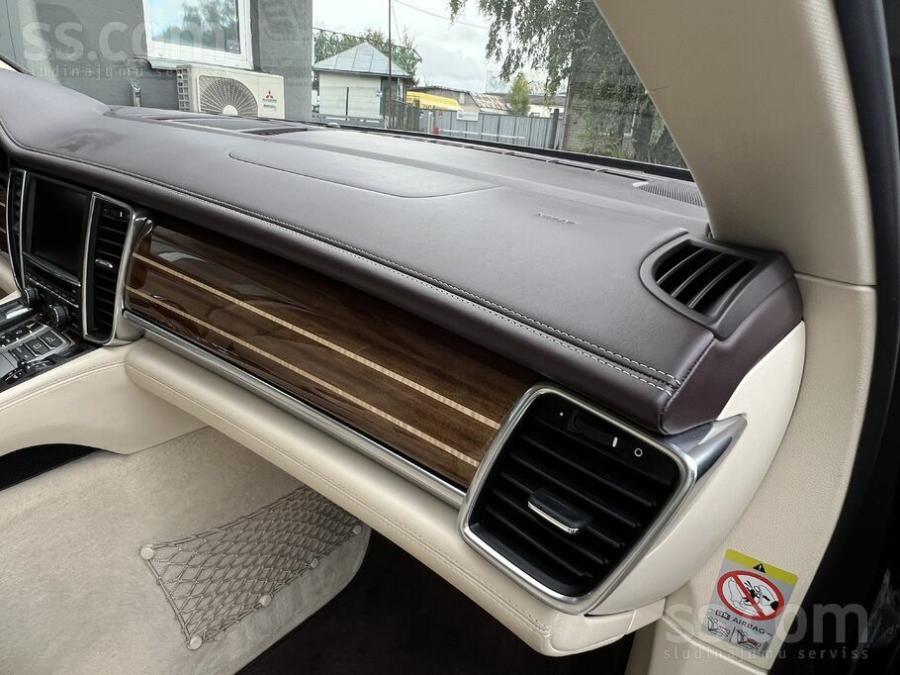 Sarkans Porsche Panamera 2013 Rīga, ar dzinēja tilpumu 3.00 L un nobraukumu 178 tūkst. km par 26500 €, foto 10 vietnē AUTOMOTO.COM.LV
