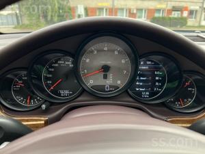 Sarkans Porsche Panamera 2013 Rīga, ar dzinēja tilpumu 3.00 L un nobraukumu 178 tūkst. km par 26500 €, foto 17 vietnē AUTOMOTO.COM.LV