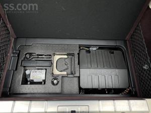 Sarkans Porsche Panamera 2013 Rīga, ar dzinēja tilpumu 3.00 L un nobraukumu 178 tūkst. km par 26500 €, foto 23 vietnē AUTOMOTO.COM.LV