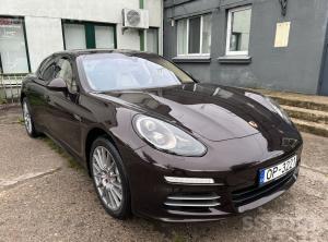 Sarkans Porsche Panamera 2013 Rīga, ar dzinēja tilpumu 3.00 L un nobraukumu 178 tūkst. km par 26500 €, foto  vietnē AUTOMOTO.COM.LV