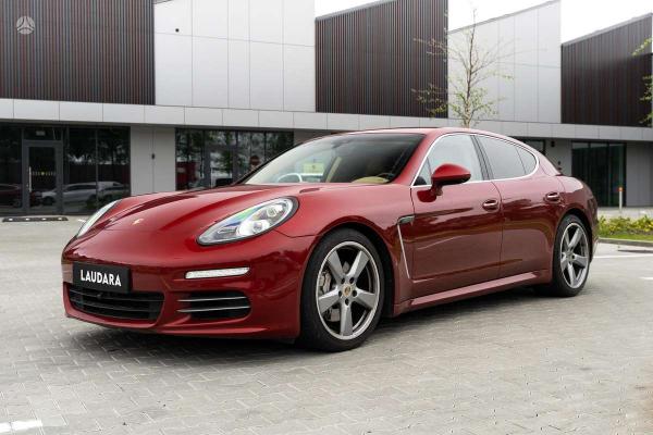 Sarkans Porsche Panamera 2014 Viļņa, ar dzinēja tilpumu 3.00 L un nobraukumu 104 tūkst. km par 23500 €, foto 2 vietnē AUTOMOTO.COM.LV