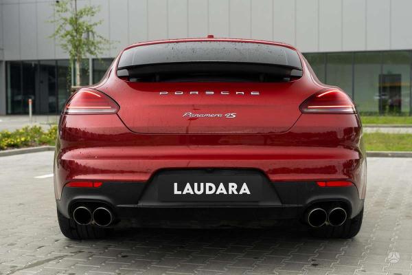 Sarkans Porsche Panamera 2014 Viļņa, ar dzinēja tilpumu 3.00 L un nobraukumu 104 tūkst. km par 23500 €, foto 5 vietnē AUTOMOTO.COM.LV