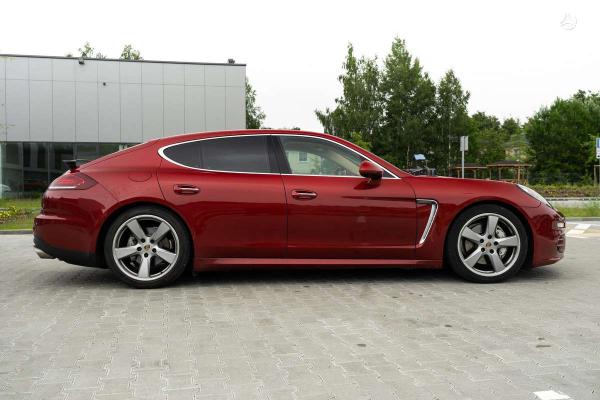 Sarkans Porsche Panamera 2014 Viļņa, ar dzinēja tilpumu 3.00 L un nobraukumu 104 tūkst. km par 23500 €, foto 9 vietnē AUTOMOTO.COM.LV