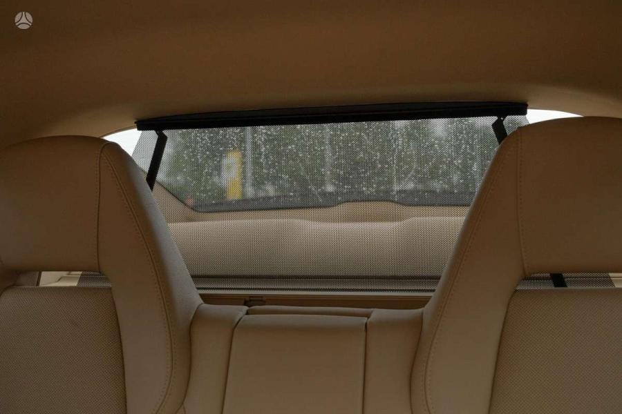 Sarkans Porsche Panamera 2014 Viļņa, ar dzinēja tilpumu 3.00 L un nobraukumu 104 tūkst. km par 23500 €, foto 19 vietnē AUTOMOTO.COM.LV