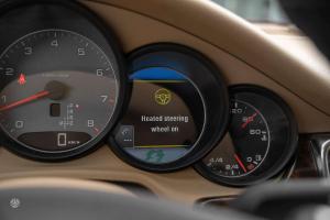 Sarkans Porsche Panamera 2014 Viļņa, ar dzinēja tilpumu 3.00 L un nobraukumu 104 tūkst. km par 23500 €, foto 24 vietnē AUTOMOTO.COM.LV