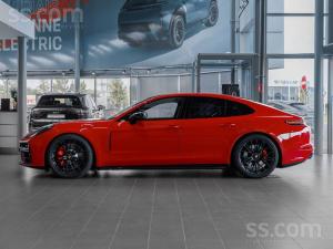 Sarkans Porsche Panamera 2026 Rīga, ar dzinēja tilpumu 4.00 L un nobraukumu 3 tūkst. km par 175900 €, foto 3 vietnē AUTOMOTO.COM.LV