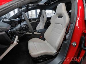 Sarkans Porsche Panamera 2026 Rīga, ar dzinēja tilpumu 4.00 L un nobraukumu 3 tūkst. km par 175900 €, foto 6 vietnē AUTOMOTO.COM.LV