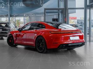 Sarkans Porsche Panamera 2026 Rīga, ar dzinēja tilpumu 4.00 L un nobraukumu 3 tūkst. km par 175900 €, foto 11 vietnē AUTOMOTO.COM.LV