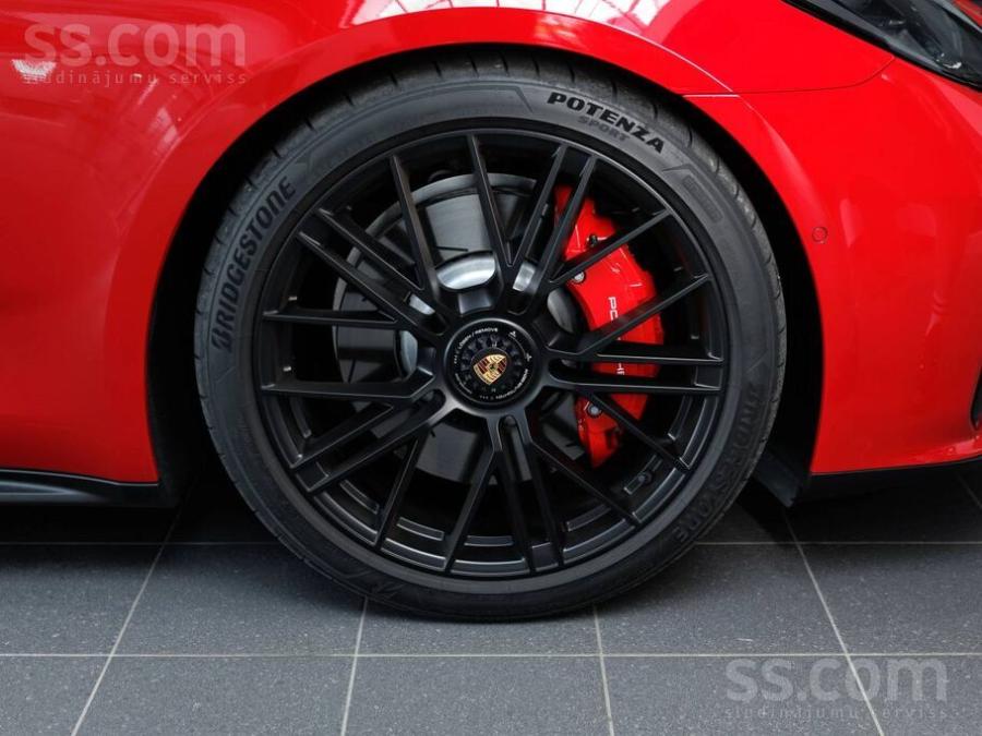 Sarkans Porsche Panamera 2026 Rīga, ar dzinēja tilpumu 4.00 L un nobraukumu 3 tūkst. km par 175900 €, foto 19 vietnē AUTOMOTO.COM.LV