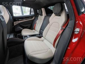 Sarkans Porsche Panamera 2026 Rīga, ar dzinēja tilpumu 4.00 L un nobraukumu 3 tūkst. km par 175900 €, foto 22 vietnē AUTOMOTO.COM.LV