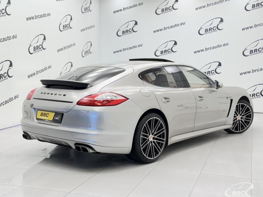 Porsche Panamera 2011 in Vilnius, with an engine capacity of 4.81 L and mileage of 204 thousand km for 19500 €, photo 3 on AUTOMOTO.COM.LV