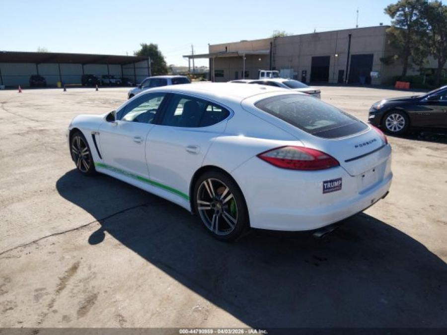 Porsche Panamera 2011 Klaipėda, ar dzinēja tilpumu 0.00 L un nobraukumu 0 tūkst. km par 7250 €, foto 4 vietnē AUTOMOTO.COM.LV