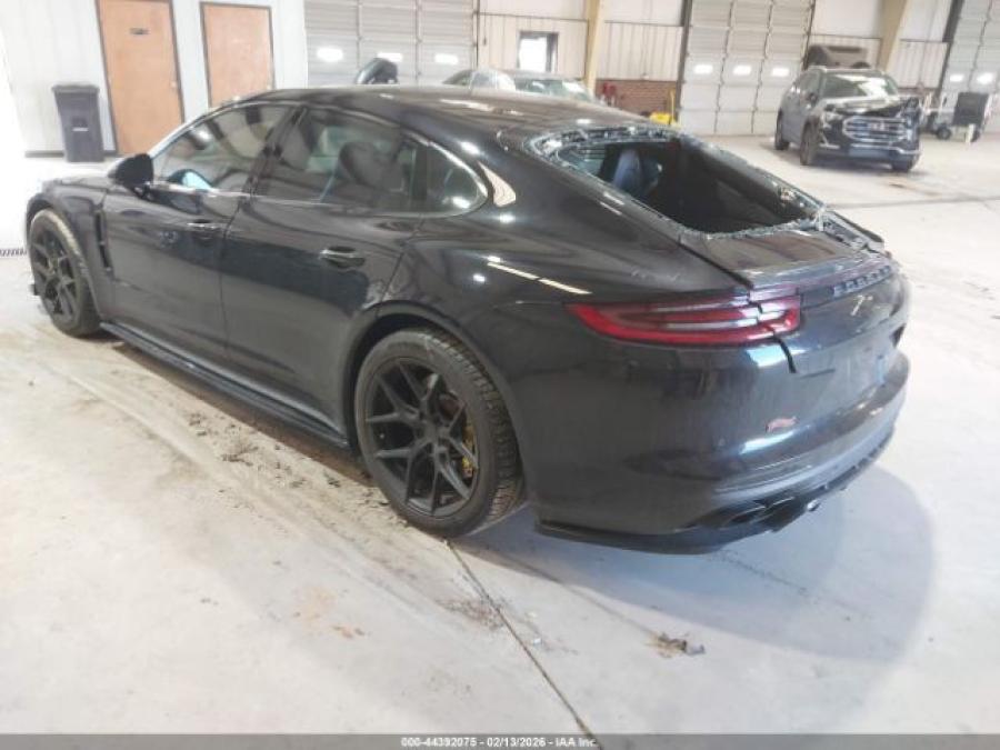 Porsche Panamera 2017 in Klaipeda, with an engine capacity of 0.00 L and mileage of 0 thousand km for 24500 €, photo 3 on AUTOMOTO.COM.LV