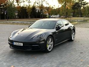 Porsche Panamera 2018 in Kaunas, with an engine capacity of 2.89 L and mileage of 113 thousand km for 49999 €, photo 4 on AUTOMOTO.COM.LV